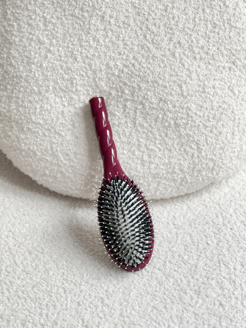 Brosse Poils Sanglier Douceur Rouge Cerise – La Bonne Brosse